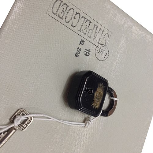 Schilderij met slotje - symbool geluk bij een huwelijk - Puur Basic ...