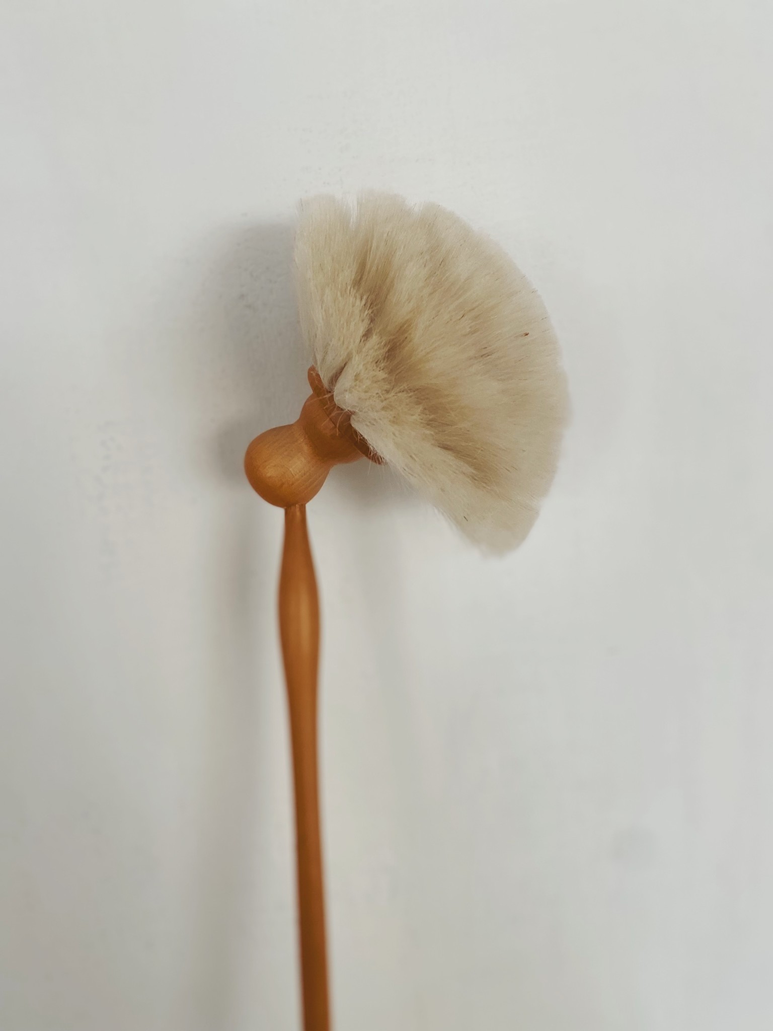 Redecker Long Handled Goat Hair Duster - Pantoufle