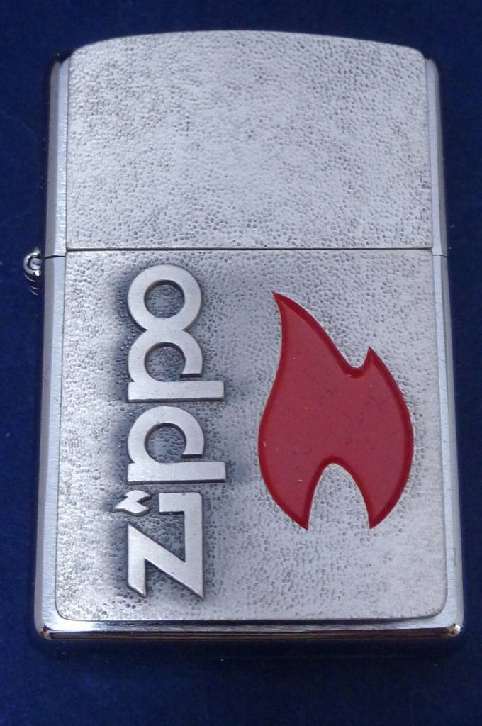Lighter Zippo Red Flame Emblem - Haddocks Lightershop