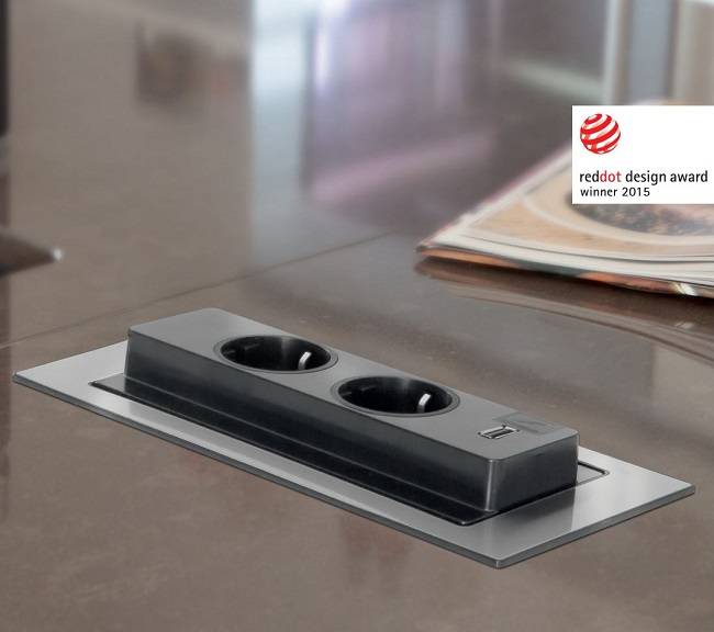 Evoline BackFlip Mat zwart 2 Stopcontacten| 1 USB-C lader│ Penaarding ...