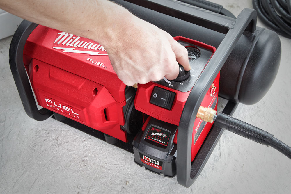 Milwaukee M18 FUEL ACCU COMPRESSOR | ZBM - ZBM Nederland B.V.