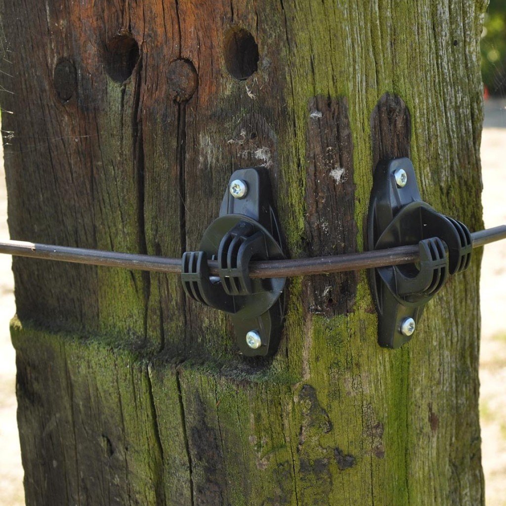 Gallagher W-Insulator Super - Black - Electric Fence Online