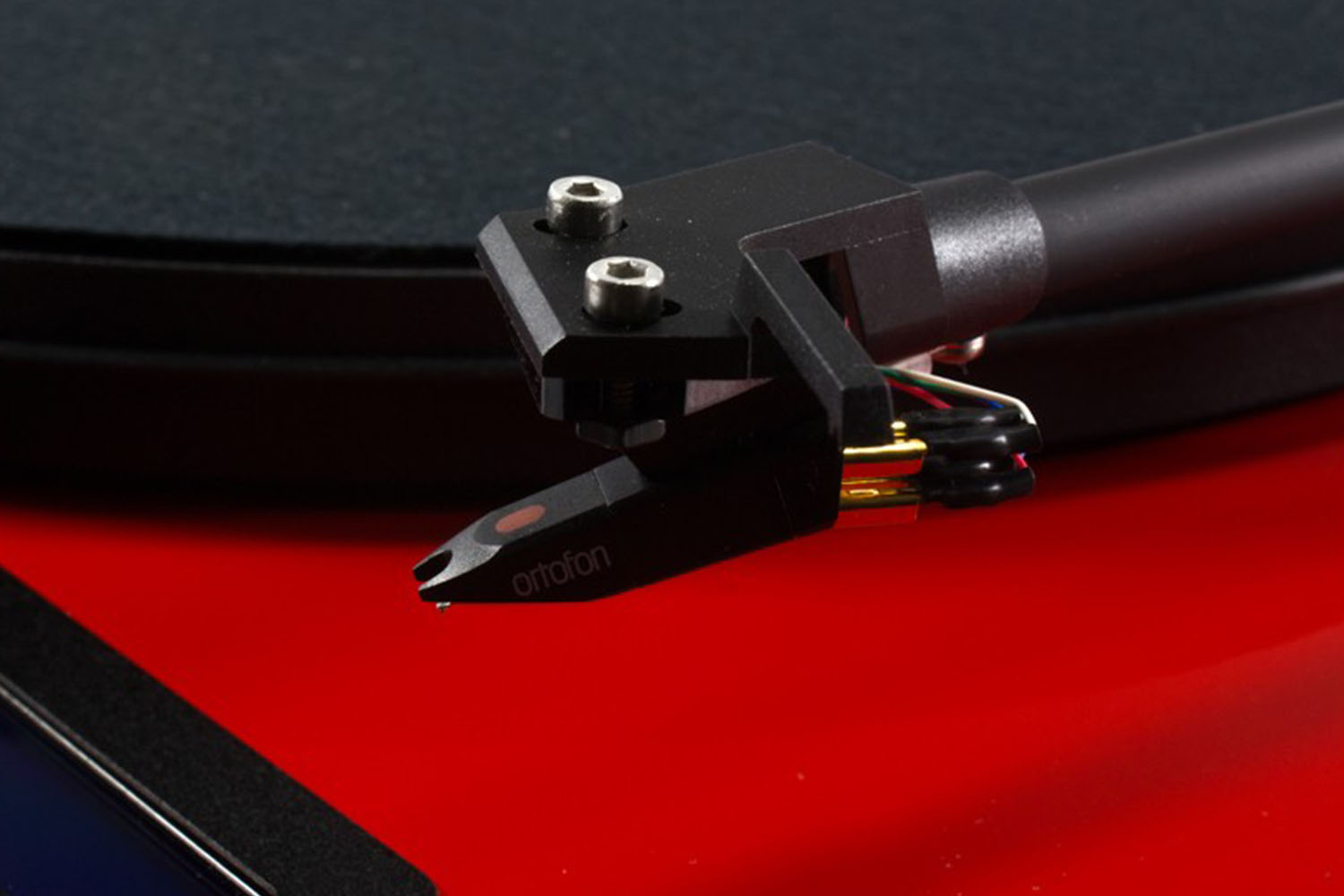 Pro-Ject Jukebox E1 - OM 5E Hoogglans Rood - Audiomix