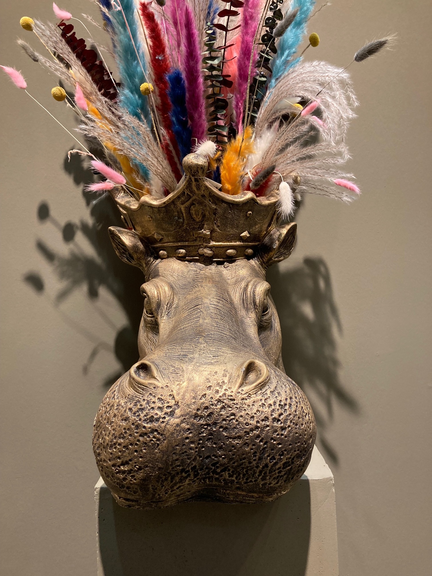 Cache-pot Hippo Doré Patty - Werner Voss - Axeswar Design