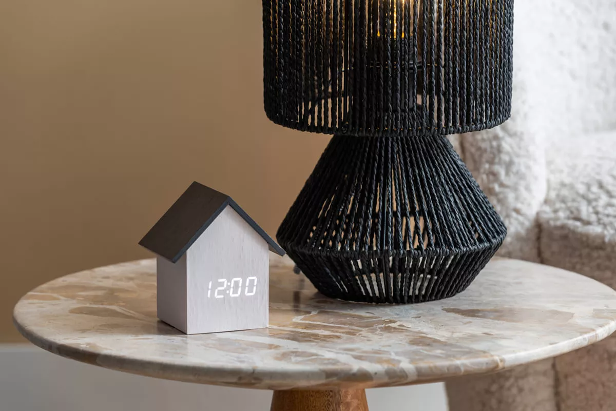 Réveil House - bois blanc - Karlsson - Axeswar Design