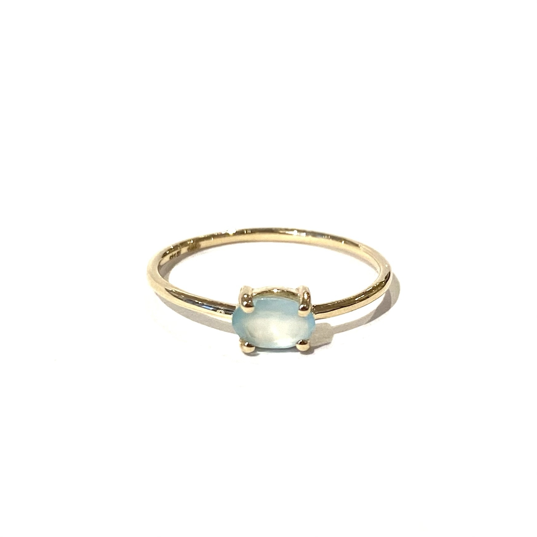 Gold ring by Bo Gold with chalcedony - Diva Amsterdam Jewellery