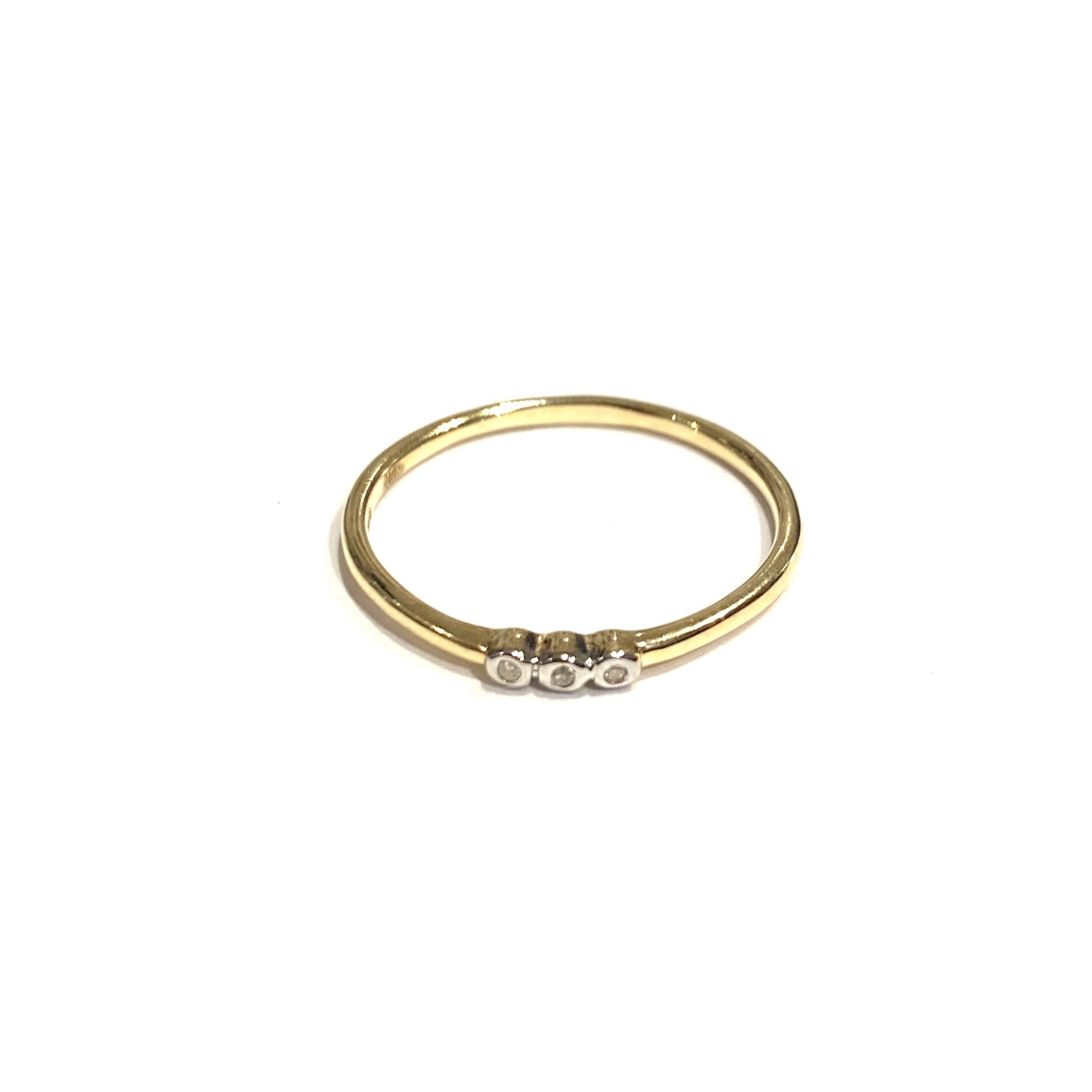 Gold ring by Bo Gold with three little diamonds - Diva Amsterdam Jewellery