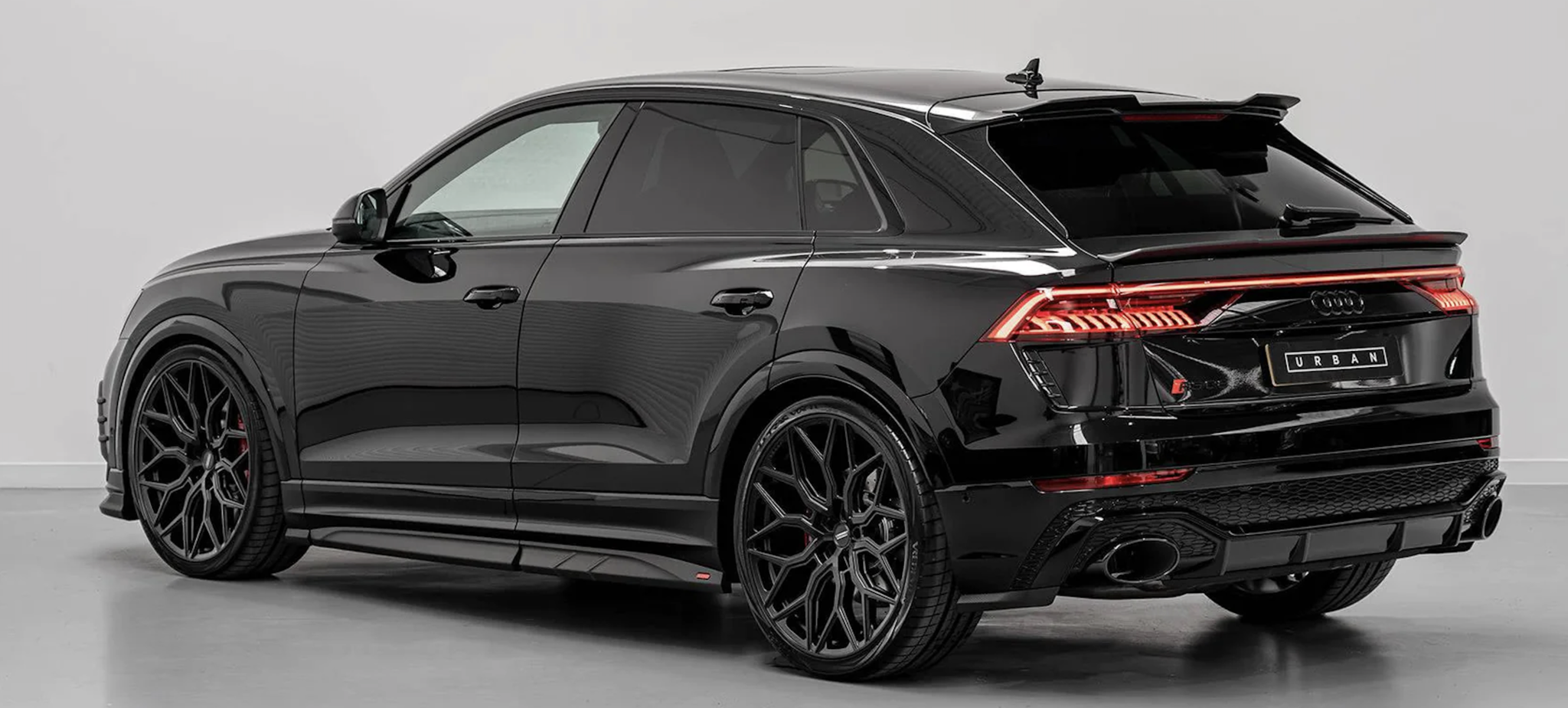 Audi RSQ8 Urban carbon side skirt extensions - JHParts