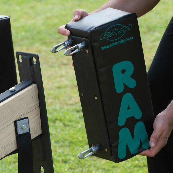 Scrum machine van RAM. Diverse soorten - RAM Rugby, nr. 1 Rugby Shop