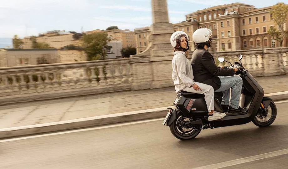 Piaggio Zip SP kopen? Scoor hem nu bij Scootercentrum - Scooter Centrum