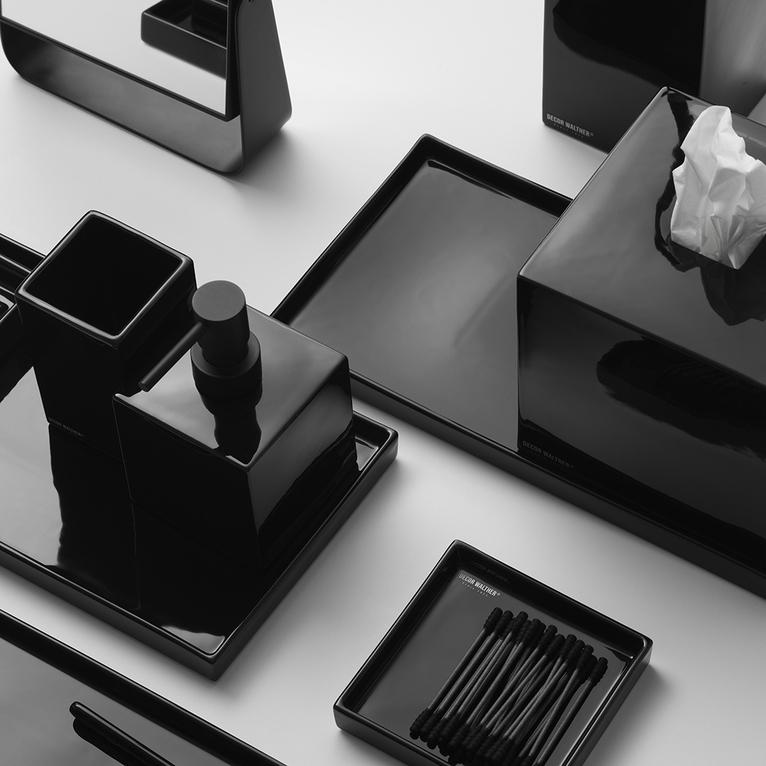 DECOR WALTHER Tissue box 'Porzellan' - Wilhelmina Designs