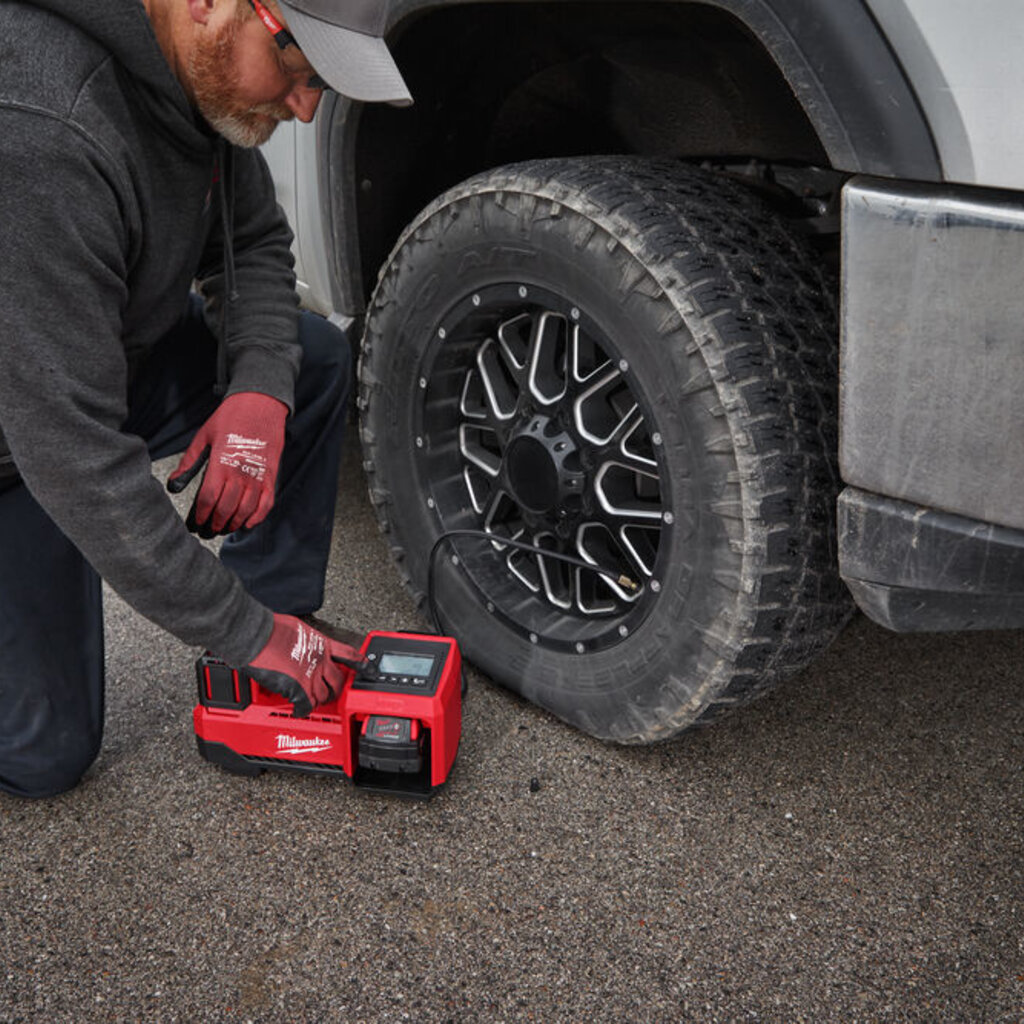 M18 BI Bandencompressor - Milwaukeemani.nl