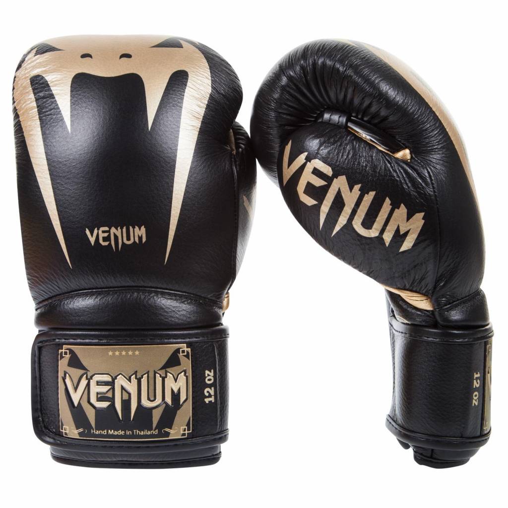 Venum Fight Gear | Venum Boxing Gloves Giant Black Gold - FIGHTWEAR SHOP EUROPE
