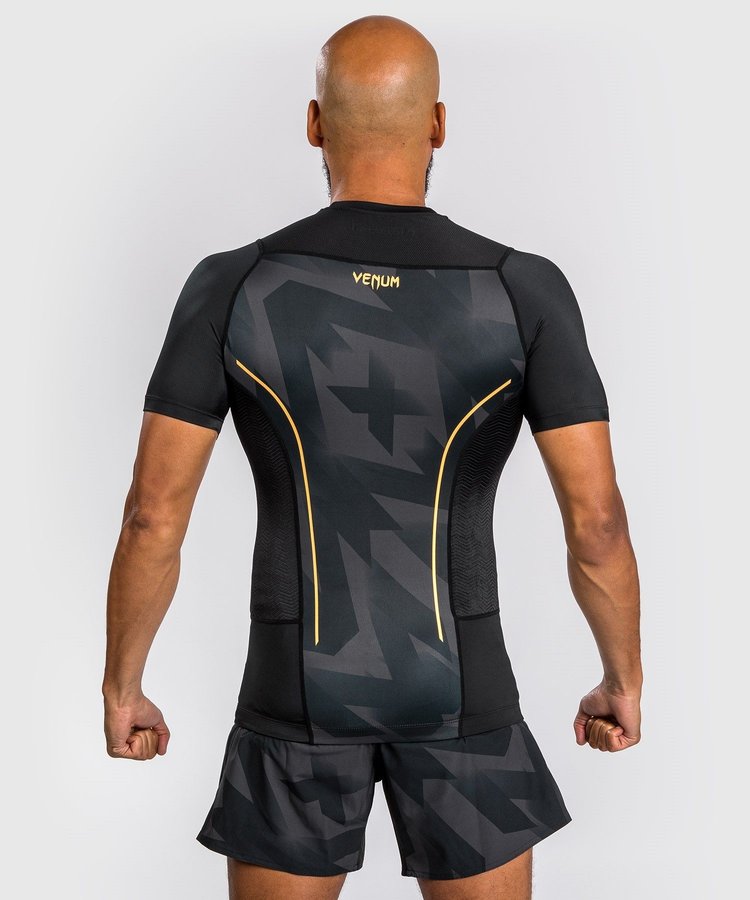 Venum Razor Rash Guard Short Sleeves Black Gold - FIGHTWEAR SHOP EUROPE
