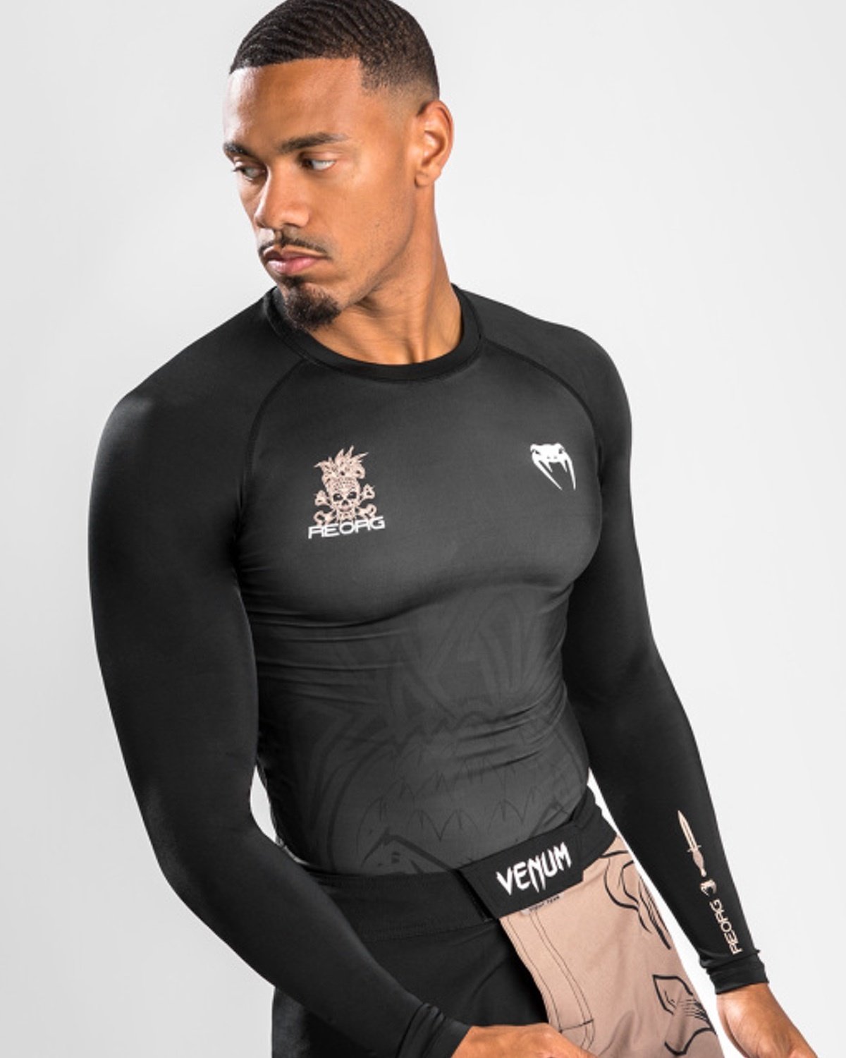 Venum Reorg Rash Guard Long Sleeves Black - FIGHTWEAR SHOP EUROPE
