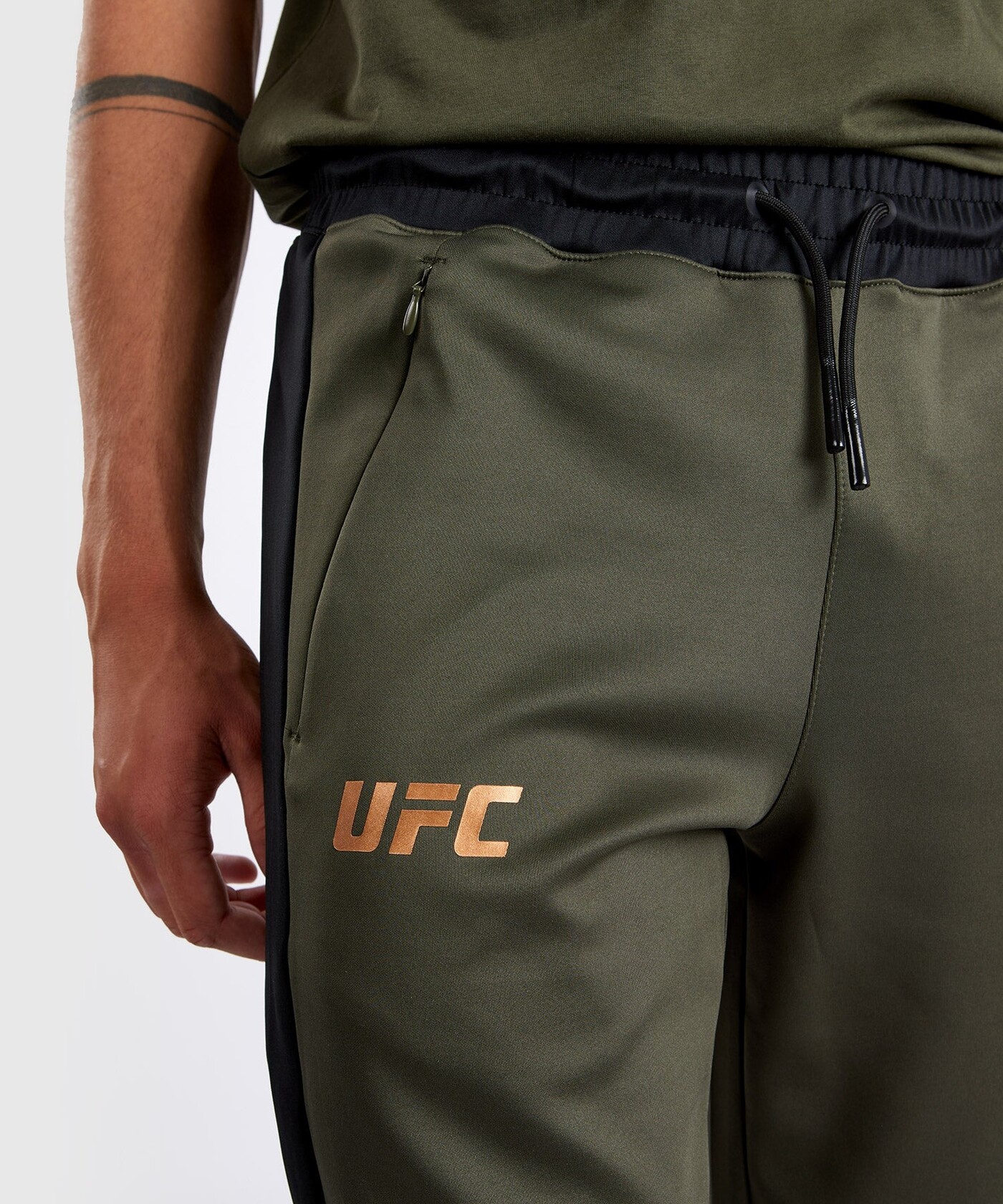 UFC x Venum Adrenaline Fight Week Jogging Pants Khaki Bronze ...