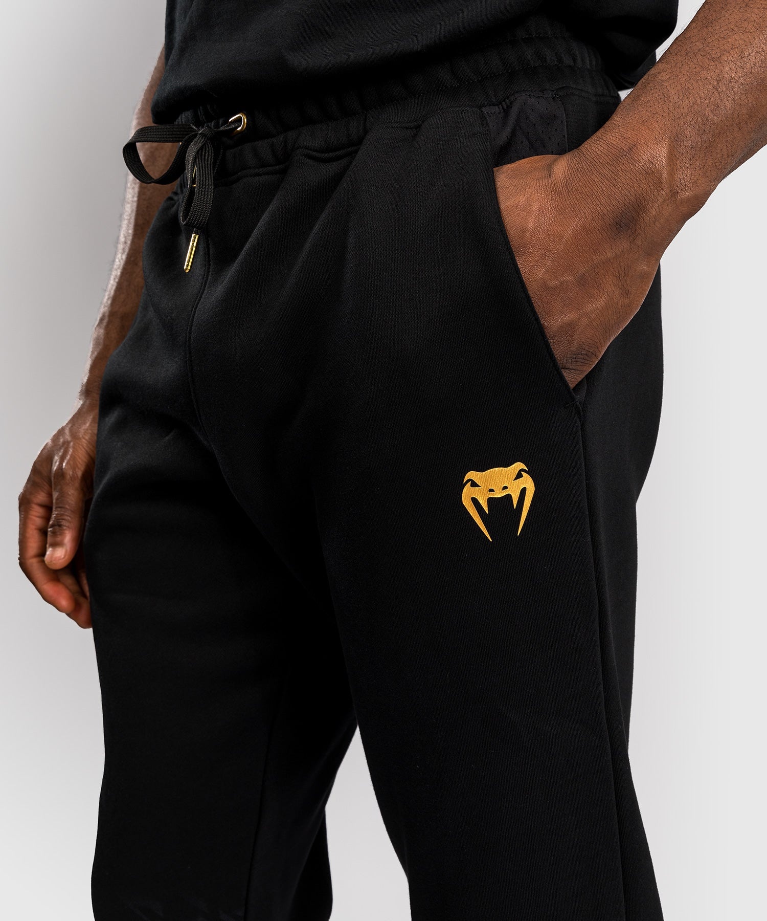 UFC Fusion by Venum Men’s Replica Training Pants Champion - Fightwear ...