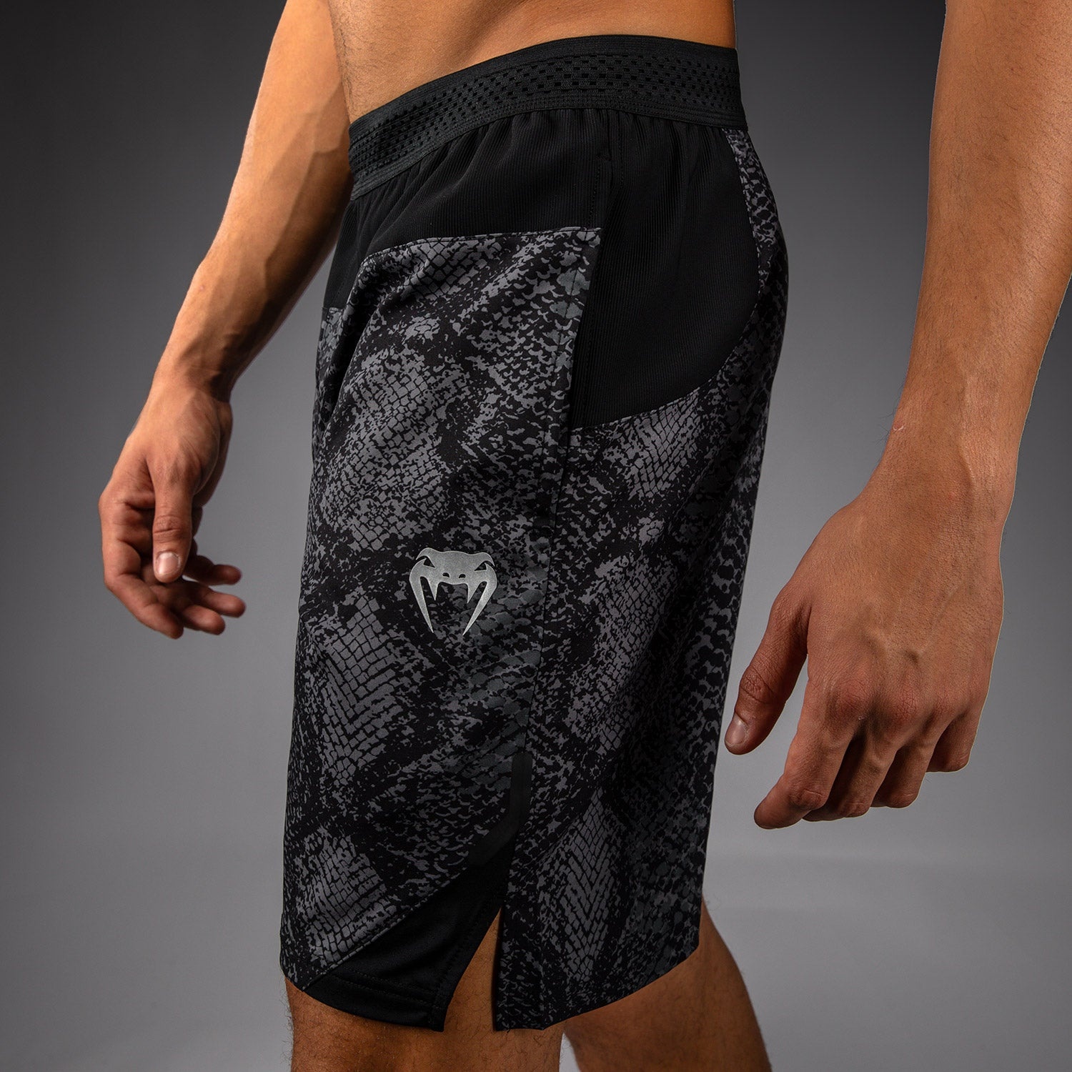 Venum G-Fit Scales Training Shorts | Sport Shorts Venum - Fightwear ...