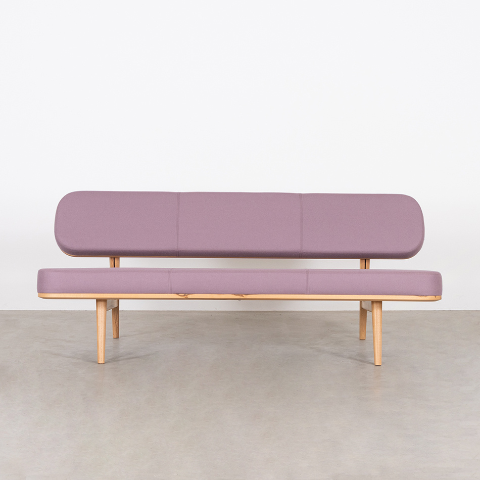 Olger Sofa Beech - De Machinekamer