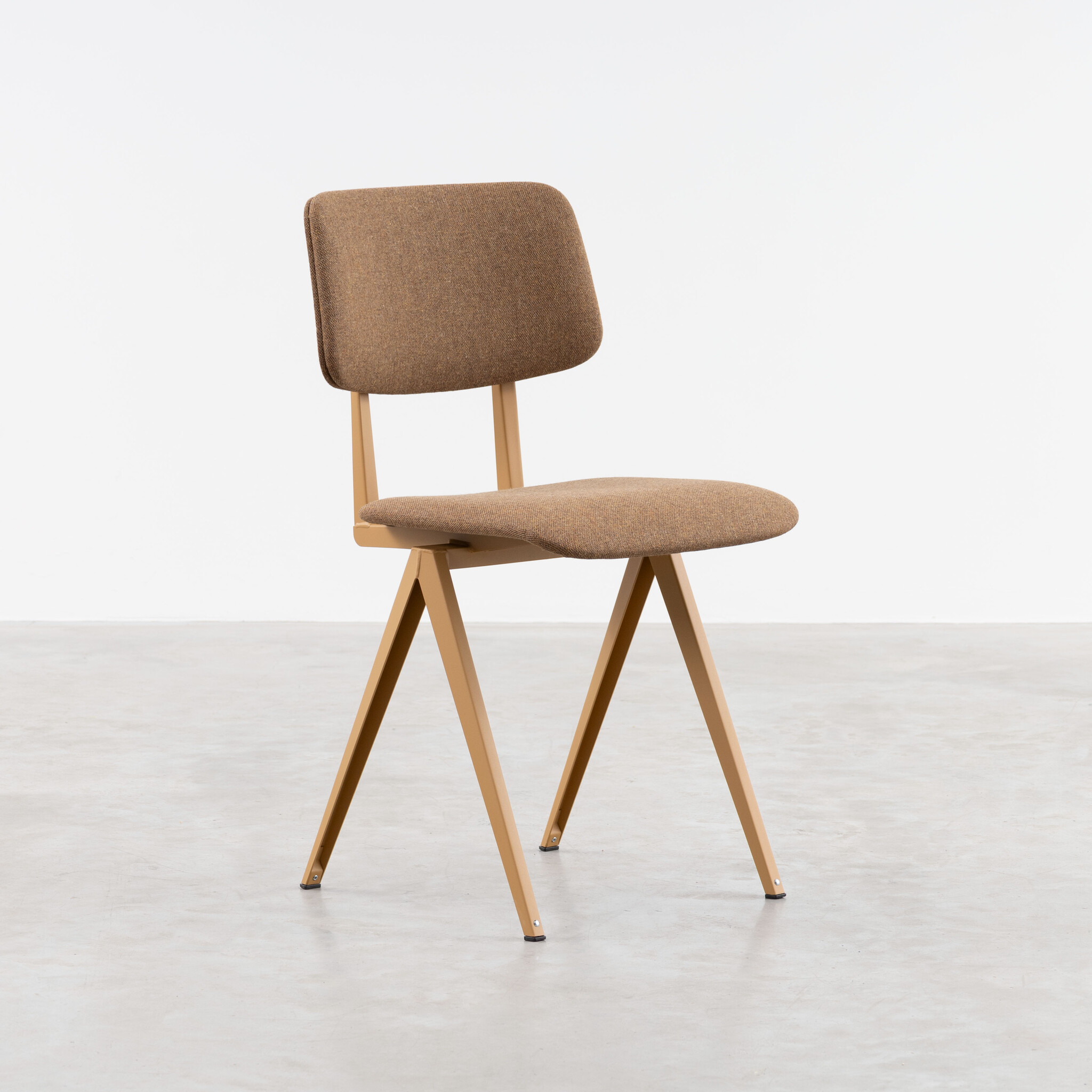 S16 Bruin Beige Mat | Stockwell - De Machinekamer