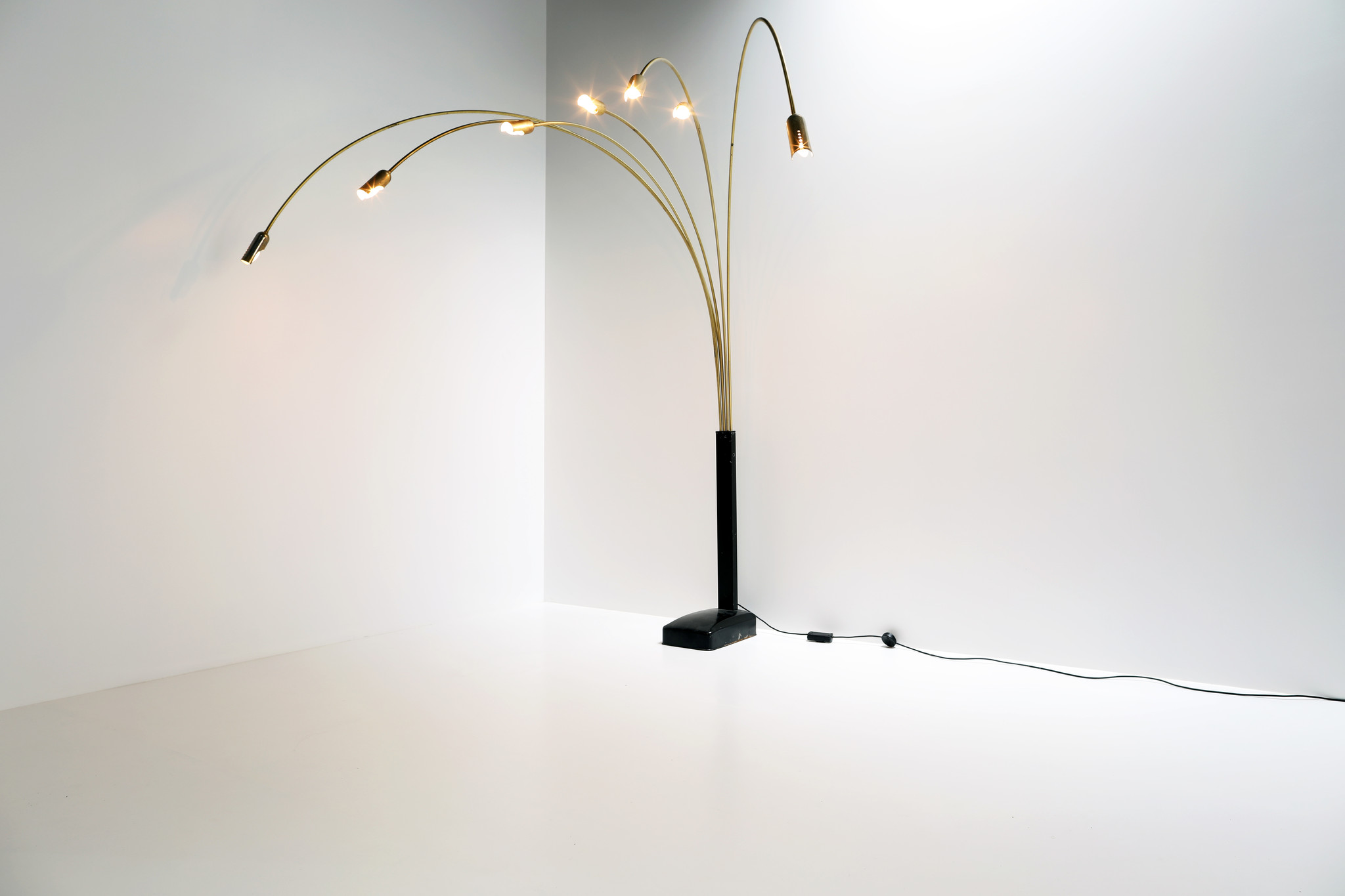 Italian vintage arc lamp with 7 arms - WAUWSHOP Belgium