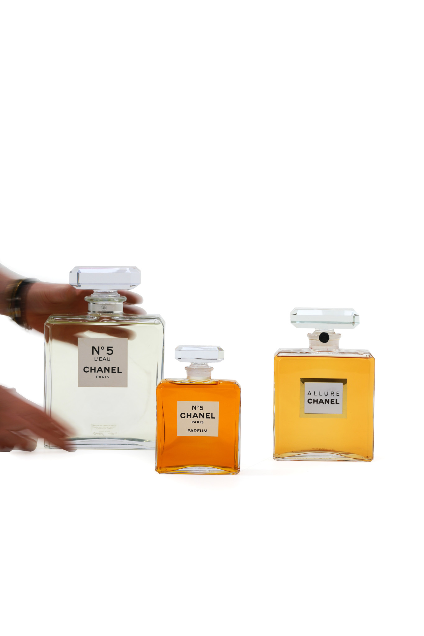 Chanel bottles set - THE HOUSE OF WAUW