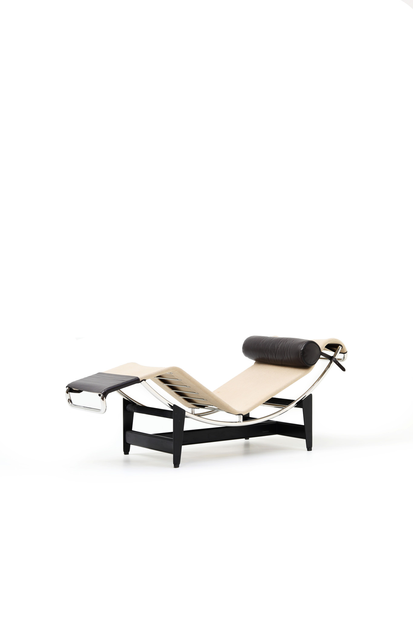 Canvas Chaise Longue designed by Le Corbusier lc4 for Cassina - WAUW