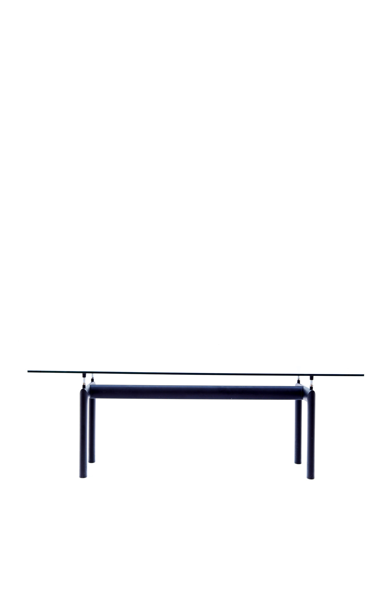 Table LC6 par Le corbusier pour Cassina - WAUW