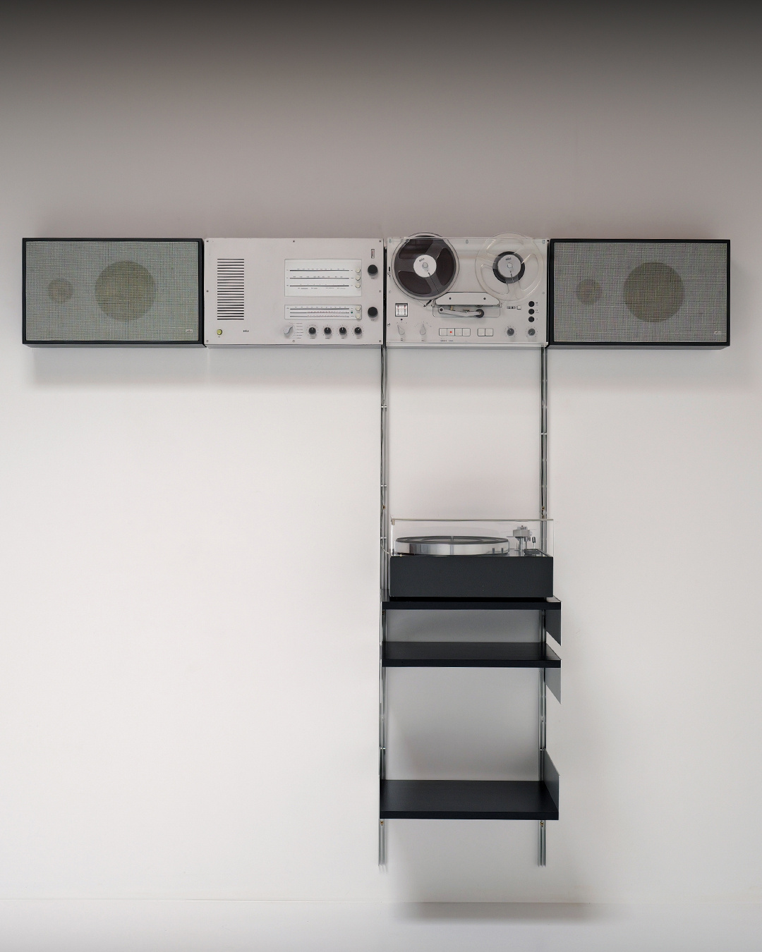 Braun wall unit Stereo By Dieter Rams, 1960's - WAUW