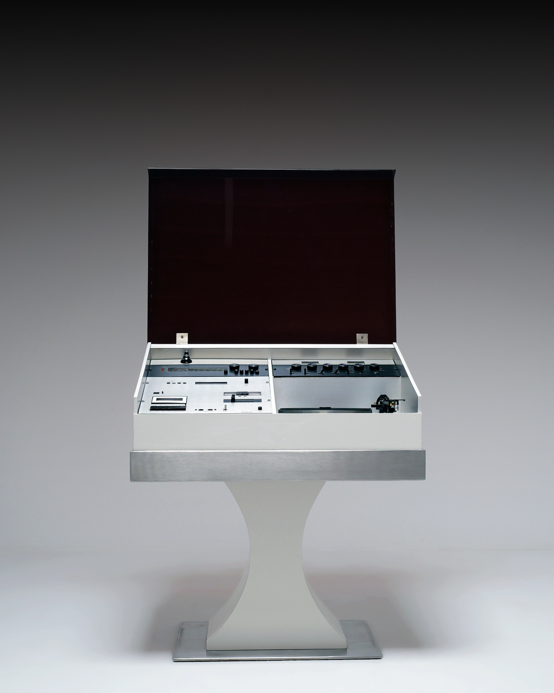 Commander stereo, 1968 - WAUW