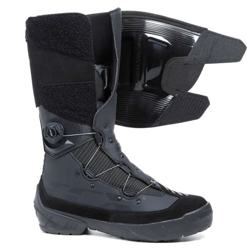 TCX - Infinity 3 GTX motorcycle boots - Biker Outfit