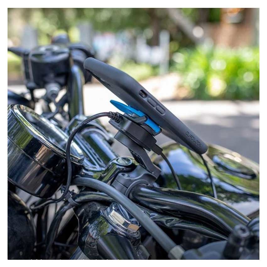 Quad Lock - Motorcycle USB Charger - Biker Outfit