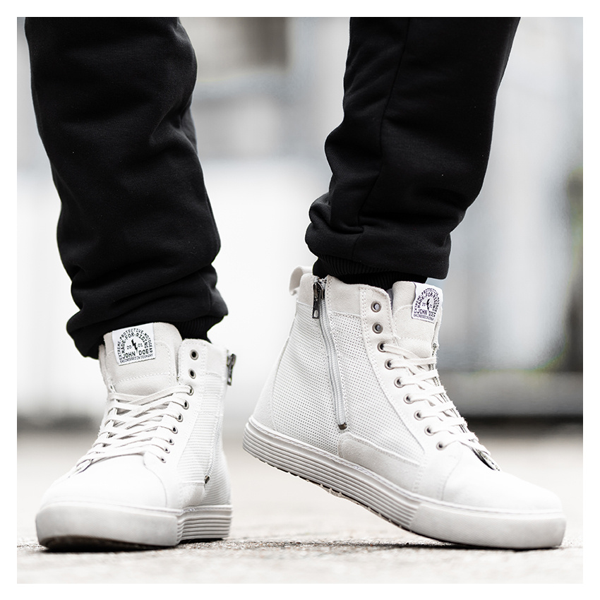 John Doe - Neo motorcycle shoes - Biker Outfit