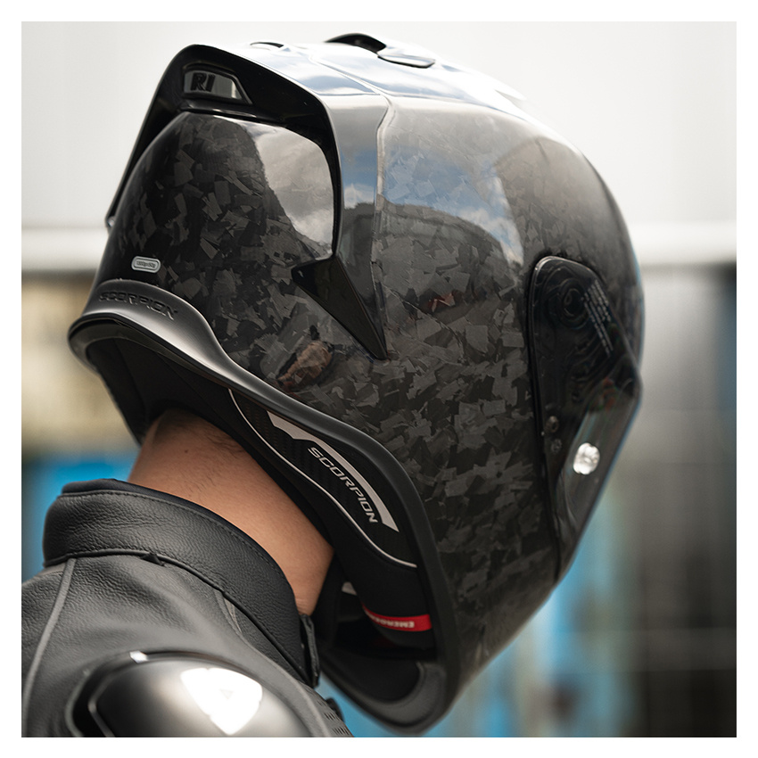 Scorpion - EXO-R1 Evo Carbon Air Onyx motorhelm - Biker Outfit
