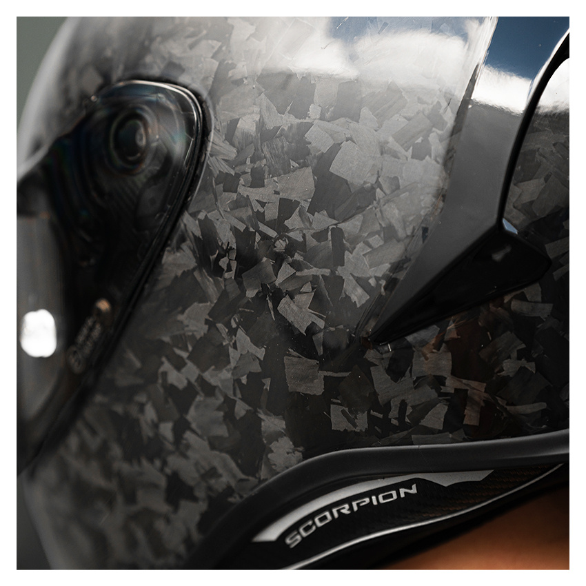 Scorpion - EXO-R1 Evo Carbon Air Onyx motorhelm - Biker Outfit