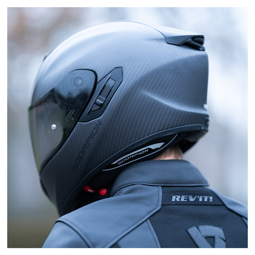 Scorpion - EXO-1400 Evo II Carbon Air motorhelm - Biker Outfit
