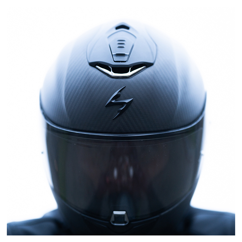 Scorpion - EXO-1400 Evo II Carbon Air motorhelm - Biker Outfit