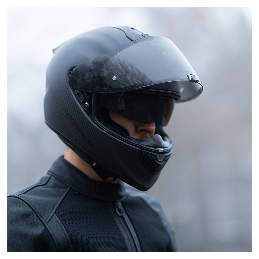 Scorpion - EXO-1400 Evo II Carbon Air motorhelm - Biker Outfit