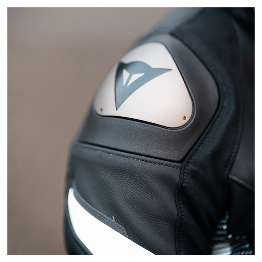 Dainese - Avro 5 leather motorcycle jacket women - Biker Outfit