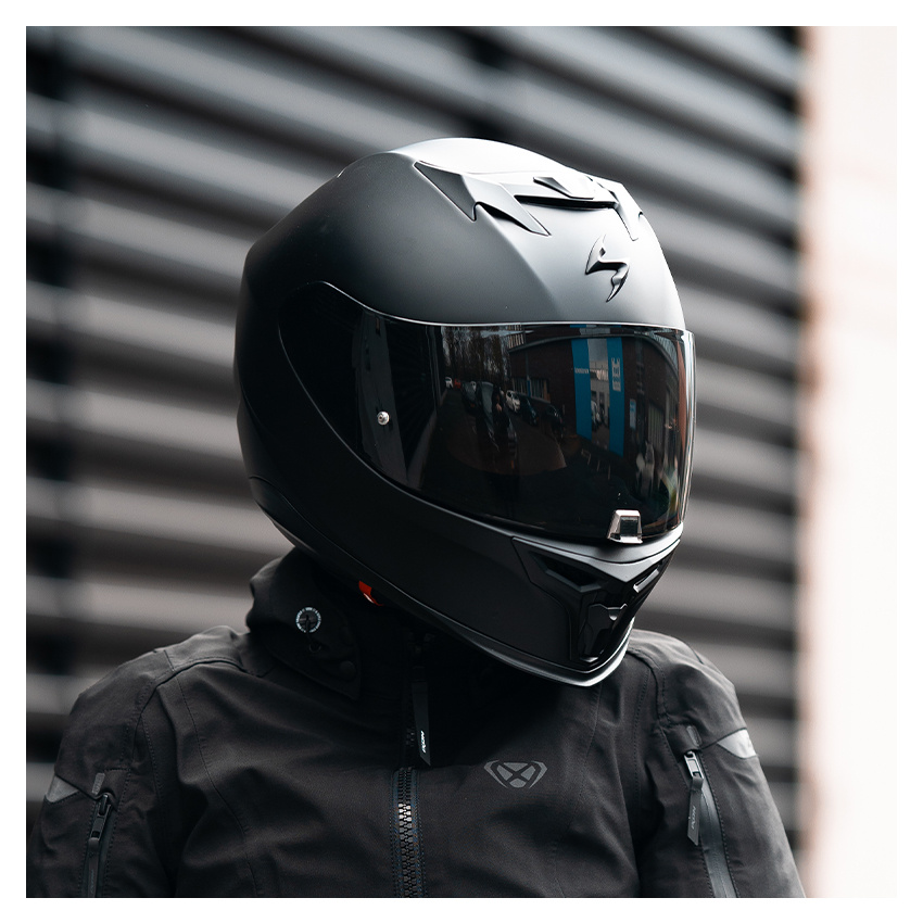 Scorpion - EXO-520 Evo Air Solid motorhelm - Biker Outfit