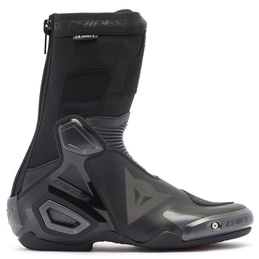 Dainese - Axial 2 motorcycle boots - Biker Outfit