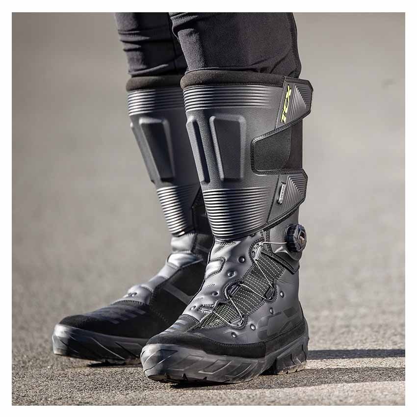 TCX - Infinity 3 GTX motorcycle boots - Biker Outfit