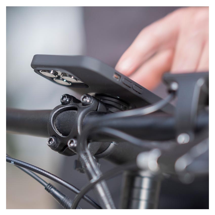 SP Connect - Micro Bike Mount - Biker Outfit