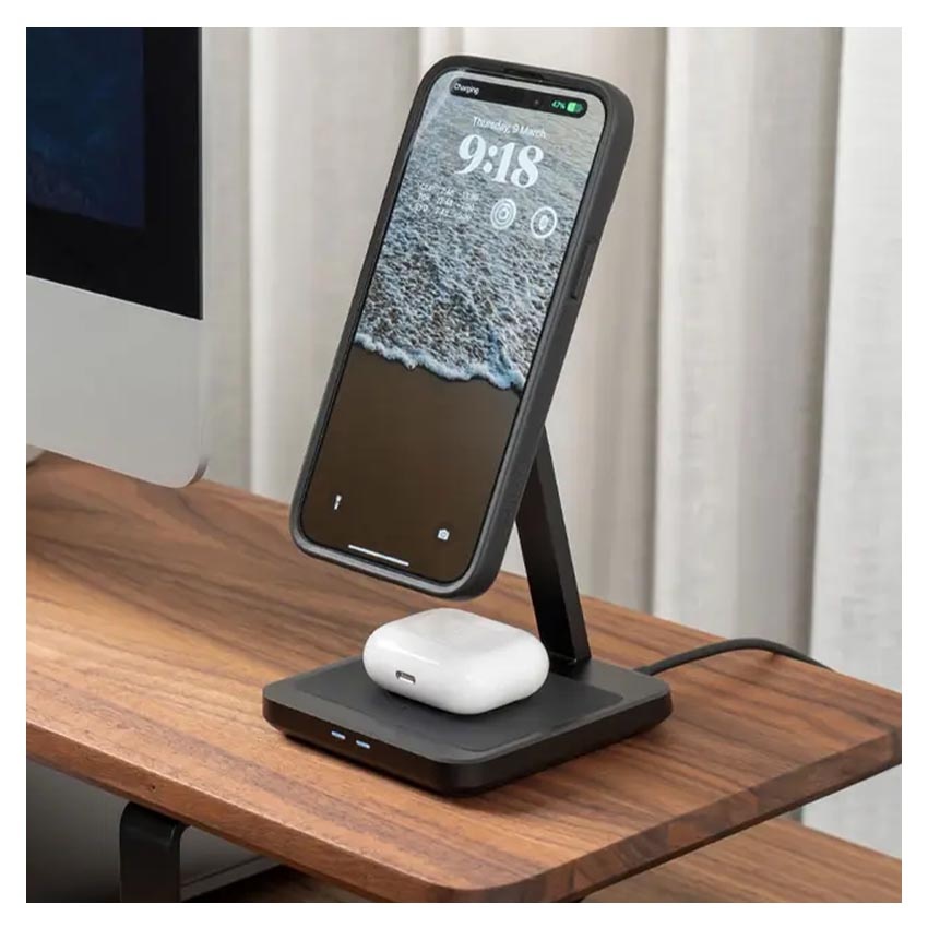 Quad Lock - MAG Dual Desktop Wireless Charger - Biker Outfit