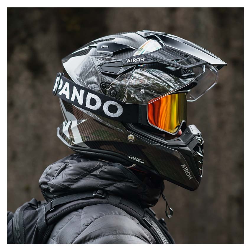 Airoh - Commander 2 Carbon motorcycle helmet - Biker Outfit