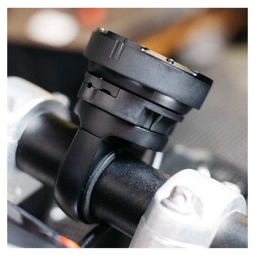 BeeLine - Moto II Powered Mount Insert - Biker Outfit