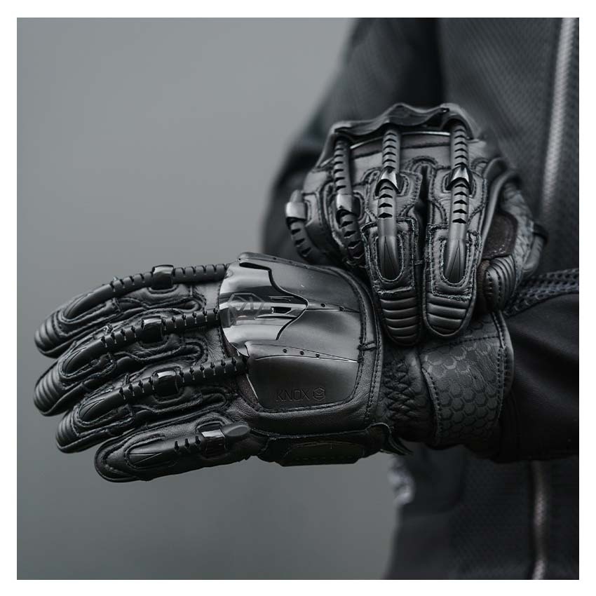 Knox - Handroid POD MK5 motorcycle gloves - Biker Outfit