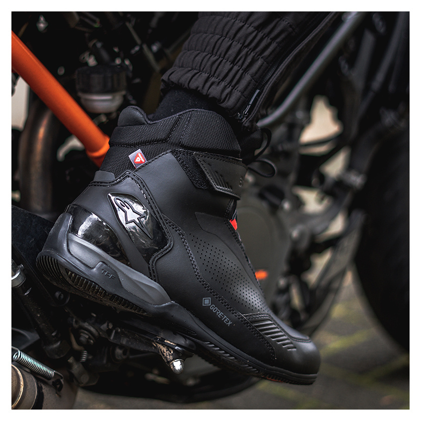 Alpinestars - Austral Gore-Tex motorcycle shoes - Biker Outfit