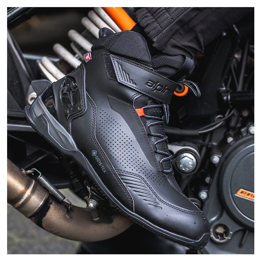 Alpinestars - Austral Gore-Tex motorcycle shoes - Biker Outfit