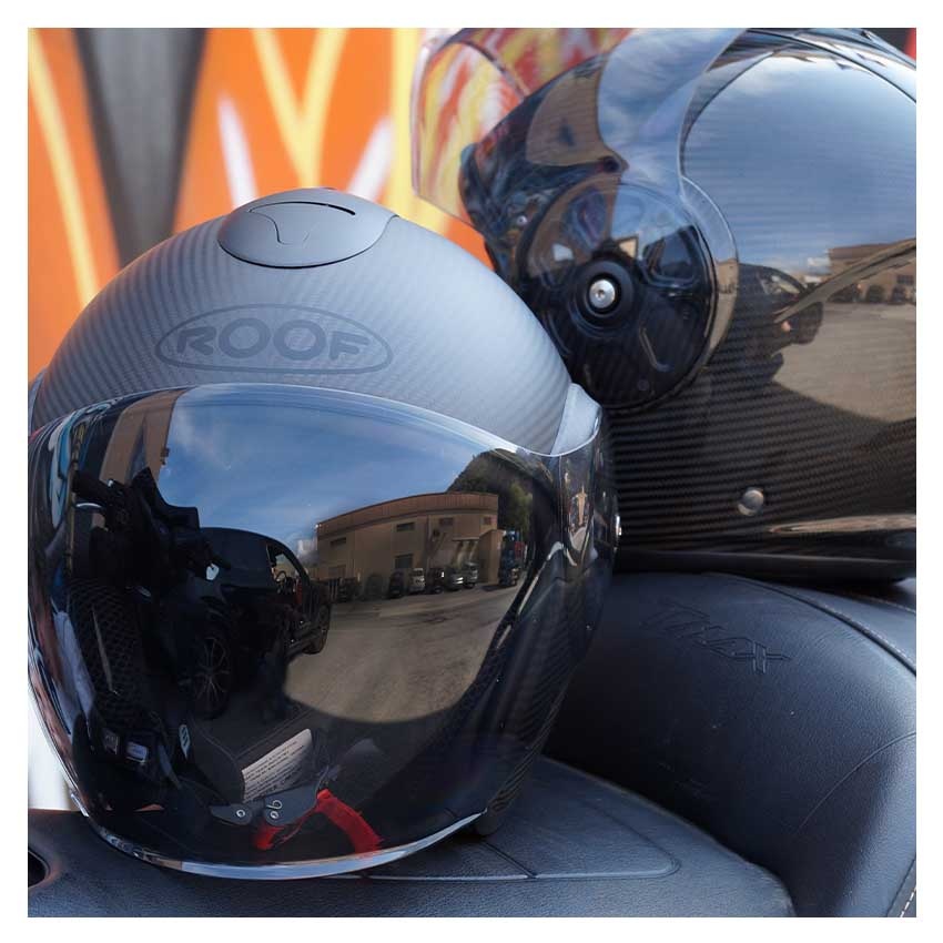 Roof - RO9 Wisper Carbon motorcycle helmet - Biker Outfit
